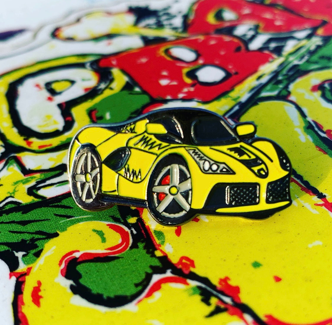 Ferrari LaFerrari - Limited edition yellow - enamel pin badge - | Limi ...
